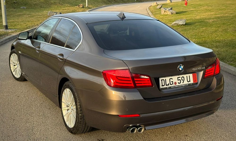 Bmw 520d F10 ~ 2013 ~ Automat ~ Moka Brown ~ 2.0 Diesel Petrosani • OLX.ro