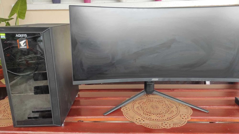 Unitate PC Gaming i9 Monitor 34 Inchi 4K si Periferice Arad • OLX.ro