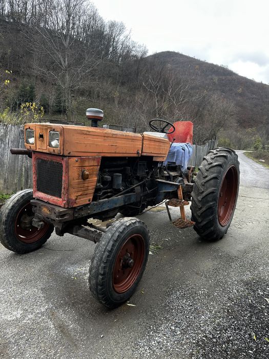 Vand tractor u650 Toplet • OLX.ro
