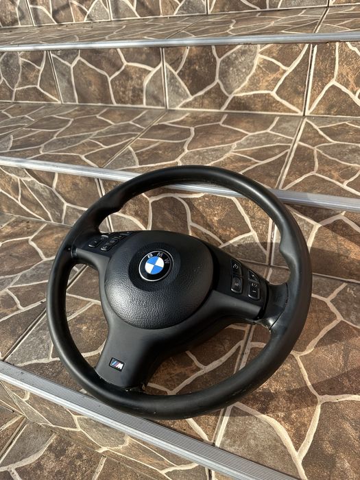 Vand Volan M e46 Iara • OLX.ro