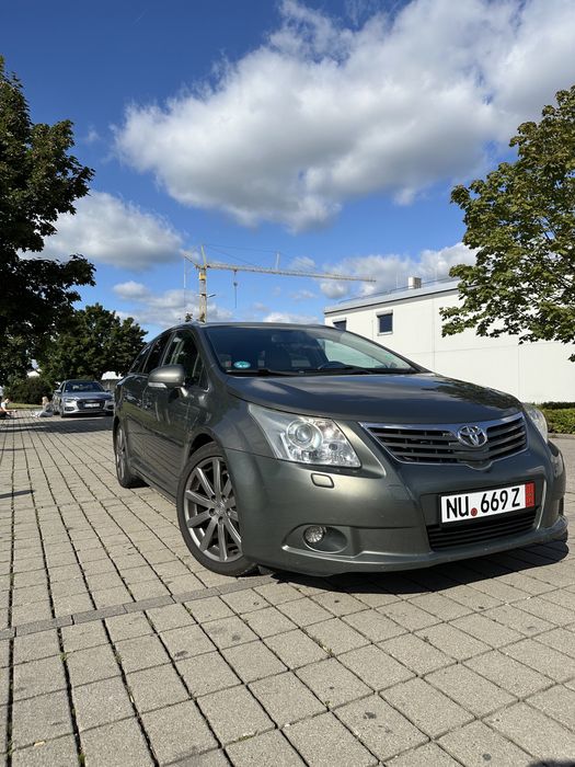Toyota Avensis t27 Iasi • OLX.ro