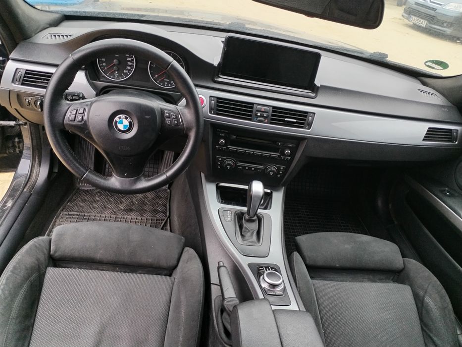 BMW E90 M Pack 163hp Automat Popoveni • OLX.ro