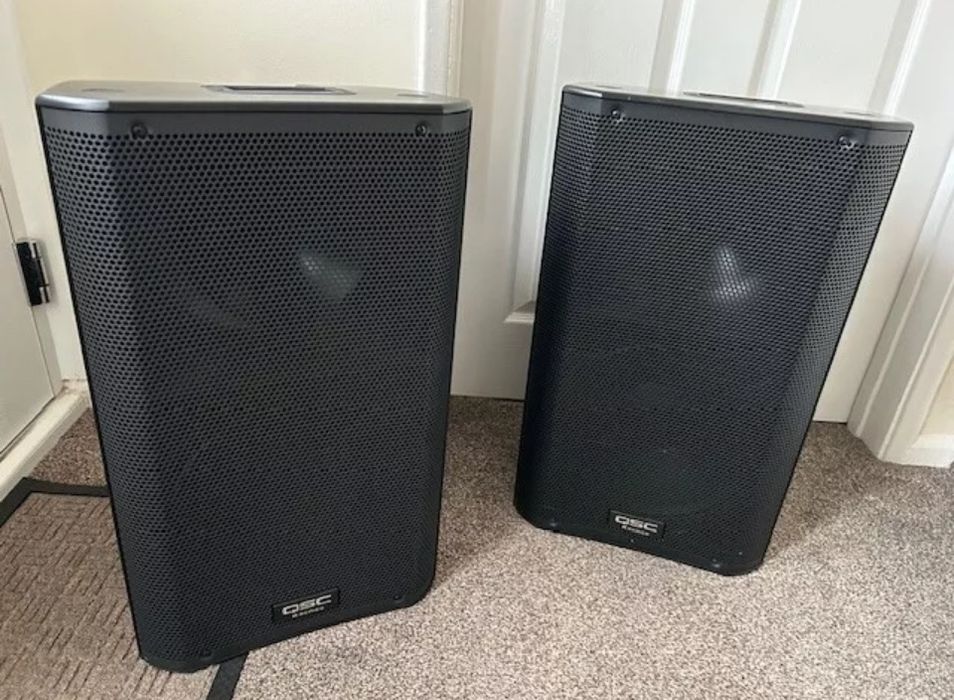 Boxe QSC K12 cu Huse Incluse - Sunet Profesional la Super Preț! Oradea ...