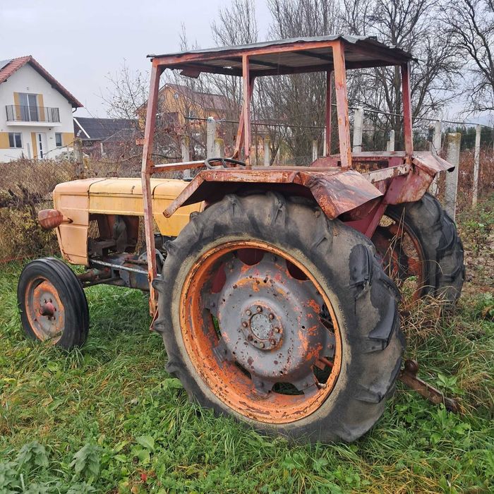 2 tractoare la pachet Gherla • OLX.ro