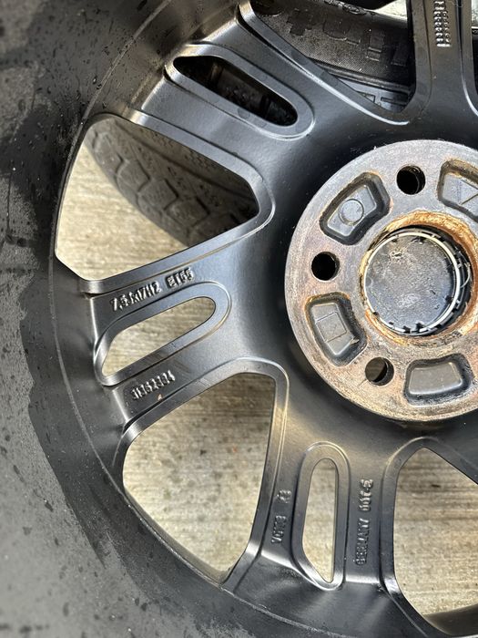 SET Roti/Jante Volvo iarna R17 Valder Pitesti • OLX.ro