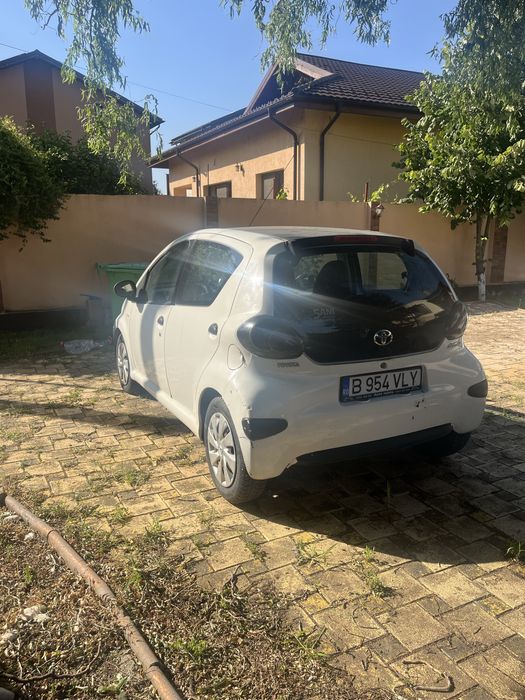Toyota Aygo 2012 Postavari • OLX.ro