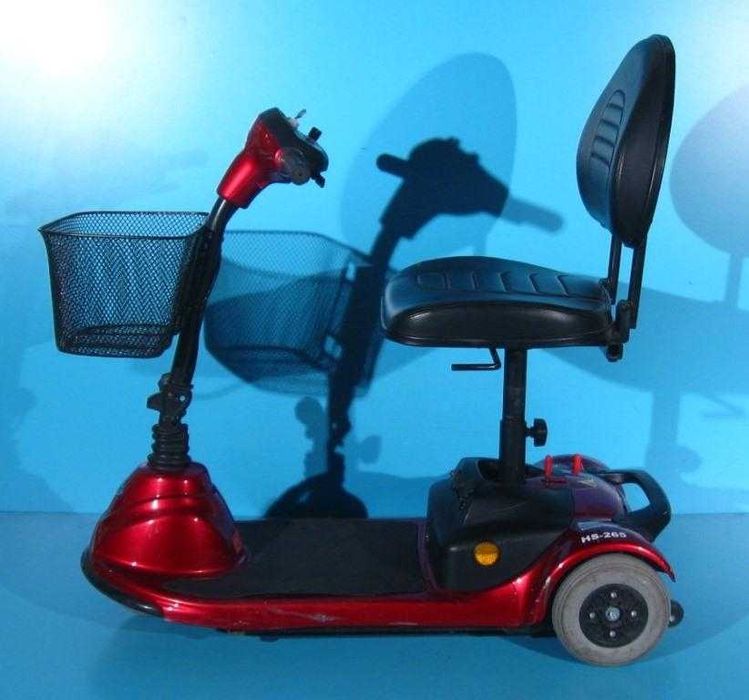 Scuter electric batrani/ handicap cu 3 roti Lecson HS 265 - 6 km/h ...