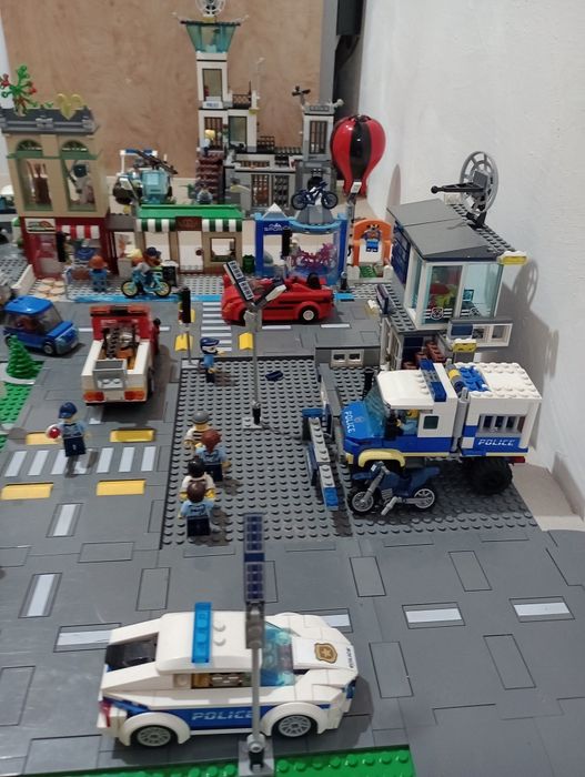 Lego city, city center Postavari • OLX.ro