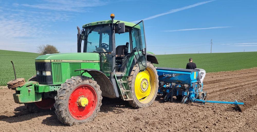 Tractor JOHN DEERE 6800 Lada • OLX.ro