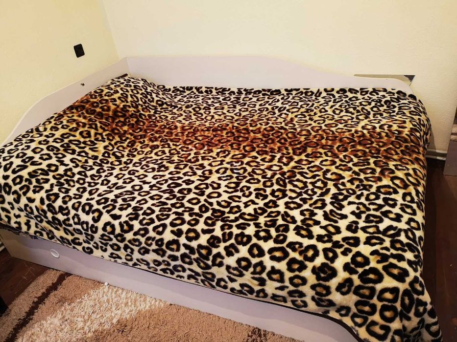 Продавам спалня 140/200 гр. Казанлък • OLX.bg