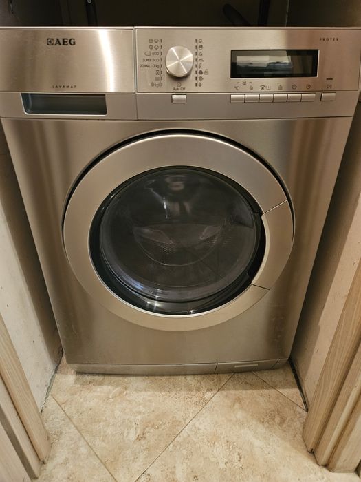 Продавам пералня AEG гр. София Младост 2 • OLX.bg