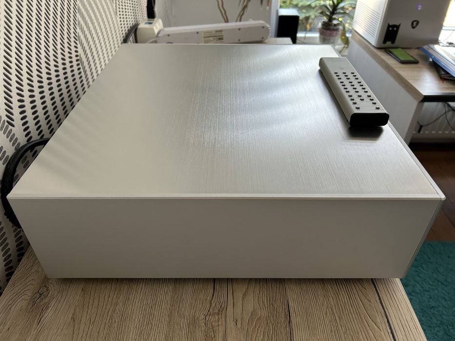 LUXMAN D-06u - SA-CD Player & DAC (USB input/DSD) - 4K Video Demo ...