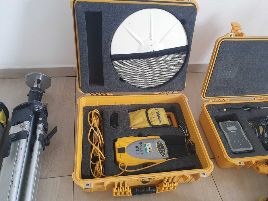 GPS (GNSS) двухчастотный приемник Trimble R5 (топосъемка, геодезия ...