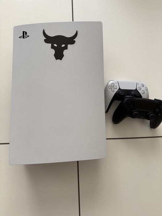 Se vinde Play Station 5, varianta cu disc, 865 gb Cluj-Napoca • OLX.ro