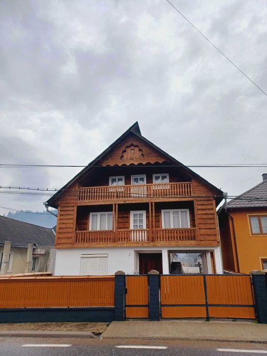 Casa de vanzare Rozavlea- Valea Izei Rozavlea • OLX.ro
