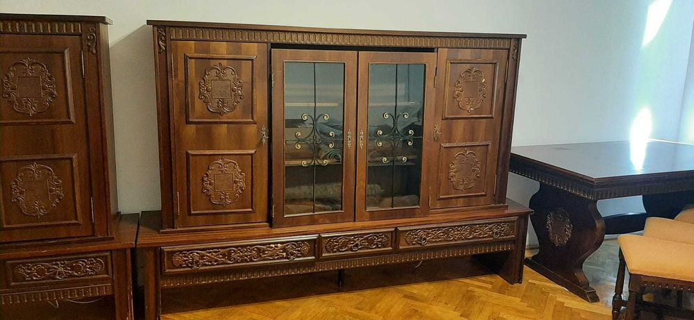 Set mobila sufragerie vintage anii 80 Pitesti • OLX.ro