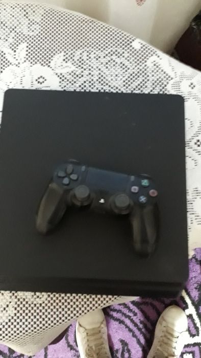 Vand/schimb ps4 impecabil Cluj-Napoca • OLX.ro