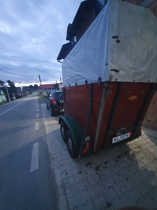 Remorca cai 1200 kg se conduce categoria B este adusa recent a Apold • OLX.ro