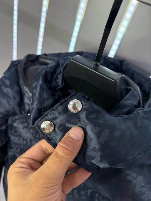 Geaca Hugo Boss Premium Bucuresti Sectorul 3 • OLX.ro