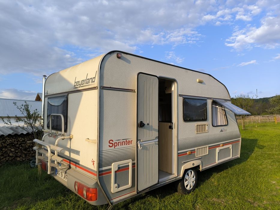 Vând rulota an 2000 Pietrosani • OLX.ro