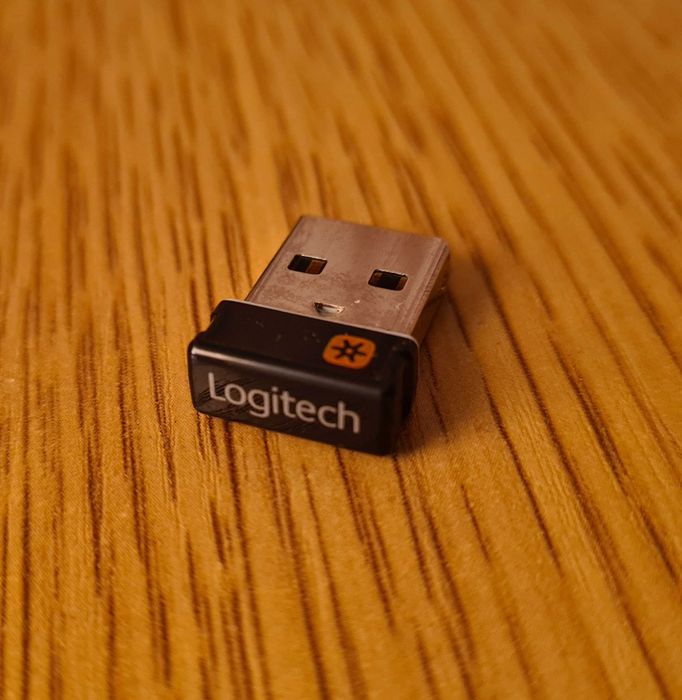 Logitech Unifying Adapter + подарък мишка M310 гр. София 7-ми 11-ти ...