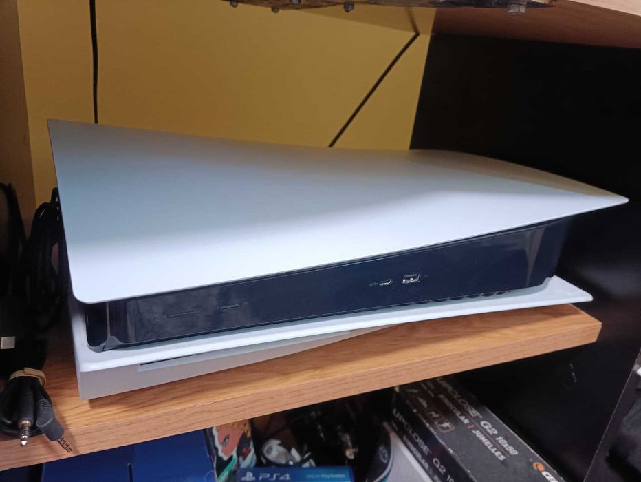 PS5, editie cu Disc - Impecabil Craiova • OLX.ro