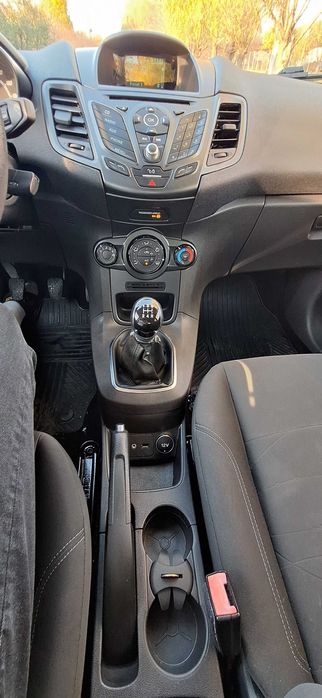 Ford Fiesta Trend 2015, 1.5 tdci 75 CP, 153 000 km Timisoara • OLX.ro