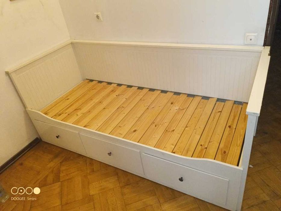 Pat Divan Ikea Hemnes cu o saltea Bucuresti Sectorul 6 • OLX.ro