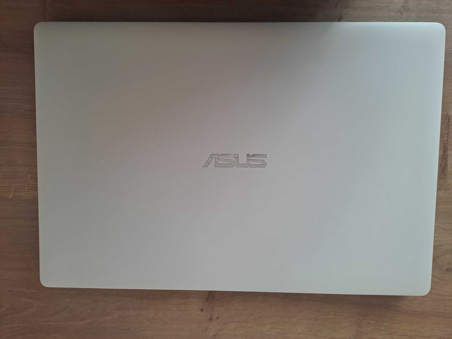 Лаптоп asus x553s гр. Пещера • OLX.bg