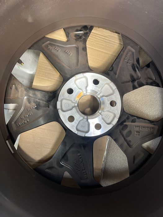 Janta Cupra Formentor R18 Valea Adanca • OLX.ro