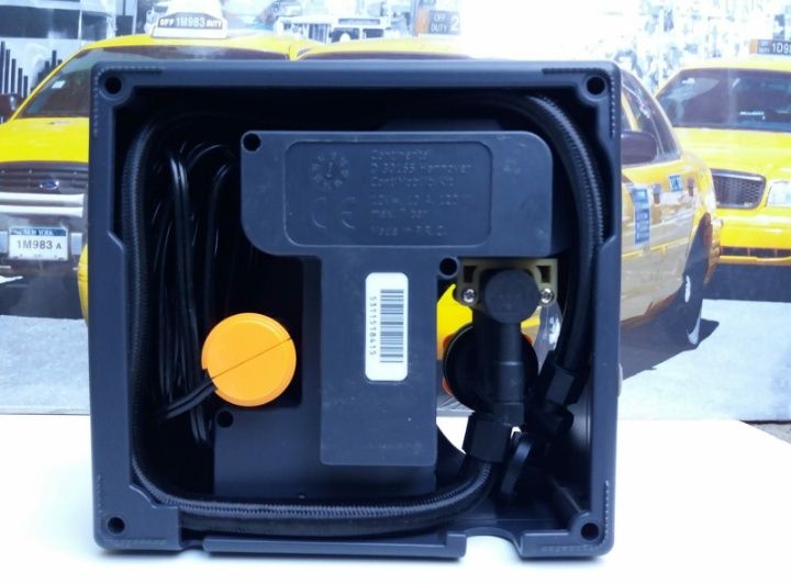 Compresor auto umflat roti original Continental 120w 12V NOU Bucuresti ...