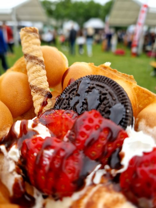 Inchriere Food Truck Bubble Waffle Candy Bar Mobil Evenimente Private ...