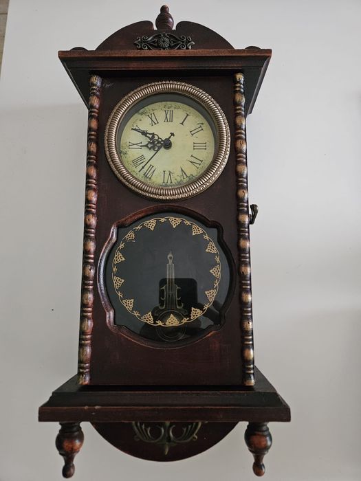 Ceas cu Pendul Replica, Cifre Romane, Mecanism Electronic Baia Mare • OLX.ro