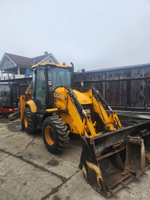 Buldoexcavator 3cx compact ! Cosbuc • OLX.ro