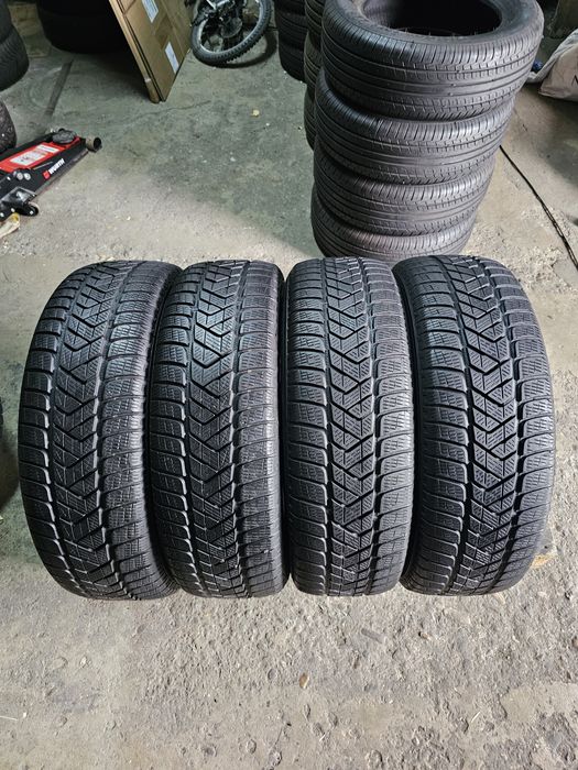 4 anvelope iarna 215 65 17 Pirelli 6.5mm Timisoara • OLX.ro