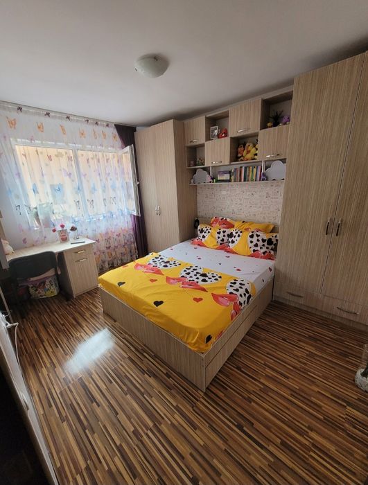 Mobila dormitor completa Popesti-Leordeni • OLX.ro