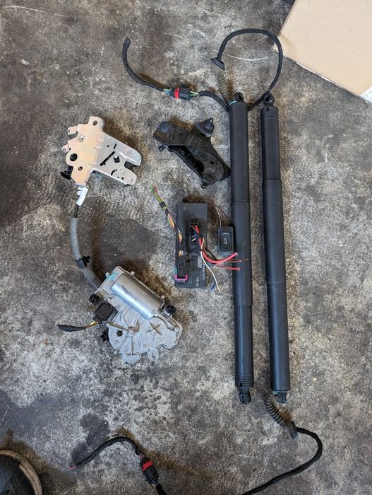Sistem actionare haion electric motoras Audi a5 f5 q5 fy 2019 Gura Vaii ...