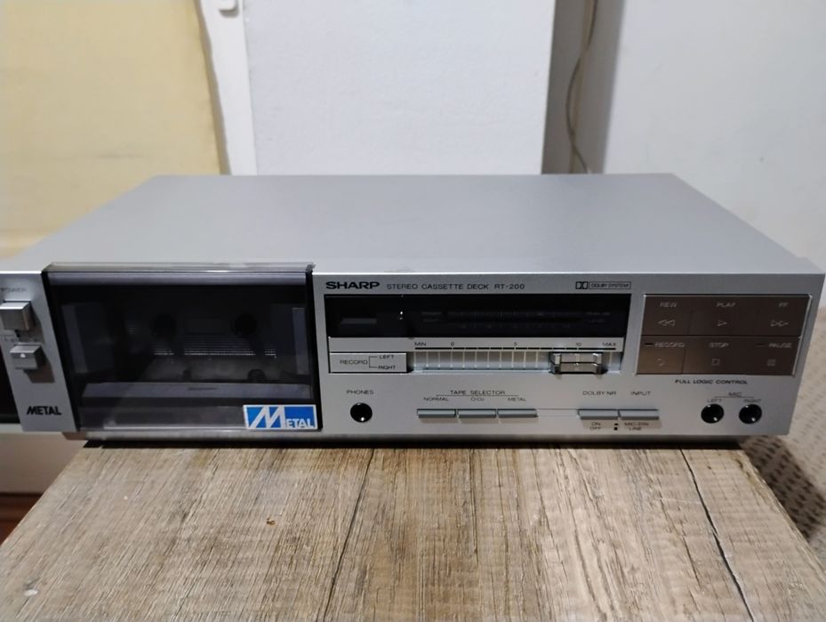Casetofon-Deck( Sharp-RT200). Constanta • OLX.ro