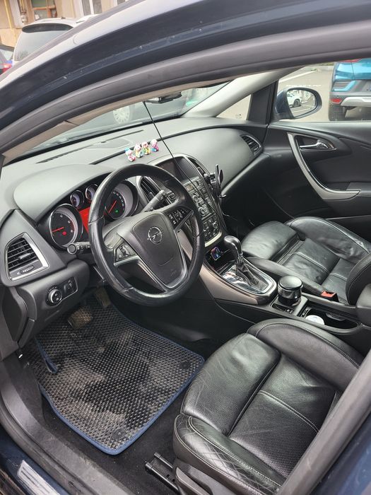 Opel astra j automat. Pret fix Braila • OLX.ro