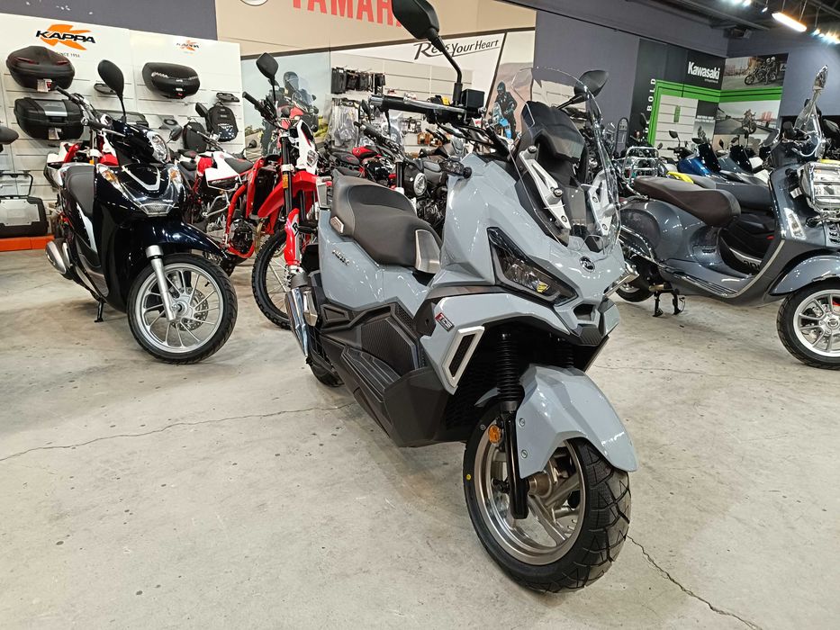 Scuter SYM ADX 125-se conduce cu B125 - livrare stoc EST BIKE Constanta • OLX.ro