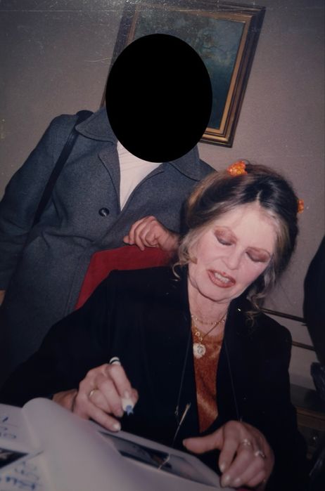 Poza semnata de Brigitte Bardot Alba Iulia • OLX.ro