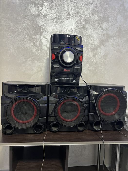 Vand sinstem audio LG CD Player tuner FM USB Combina 220W Alexandru cel ...