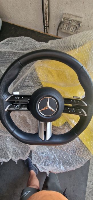 Volan mercedes amg merge pe orice model dupa 2022 e clas c clas s clas ...