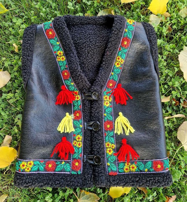 IE COPII camasa costum national popular traditional vesta clop cojoc ...