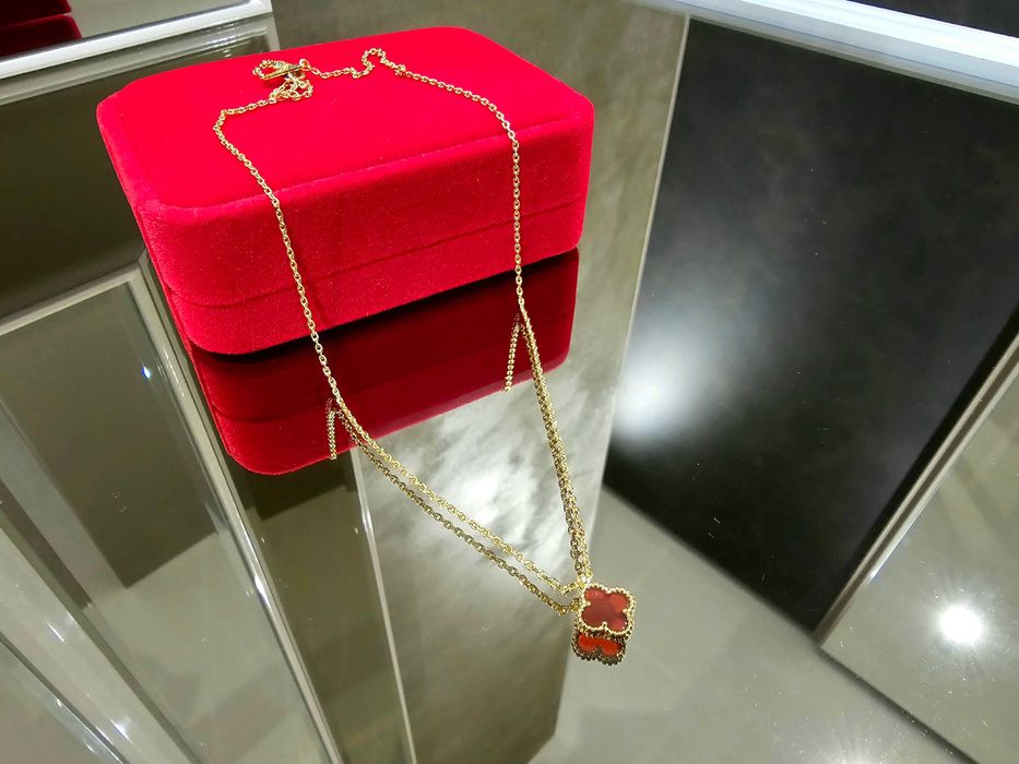 Van Cleef & Arpels VCA Gold Red Sweet Alhambra Clover Дамско Колие гр ...