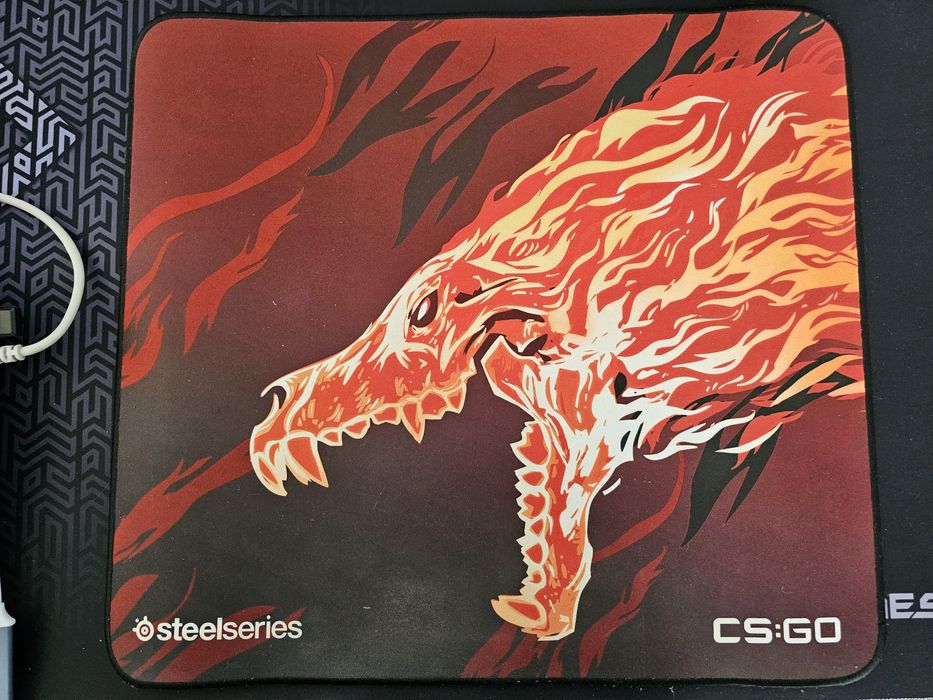 Геймърски пад QCK+ Limited CS:GO HOWL Edition гр. Варна Чайка • OLX.bg