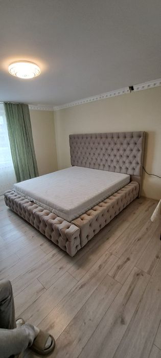 Pat dormitor tapițat model Italian! Alba Iulia • OLX.ro