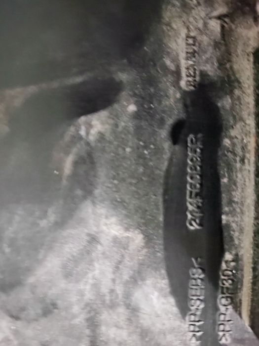 Grila activa , volet Sandero,Logan ,jogger cod 214f60895R Bascov • OLX.ro