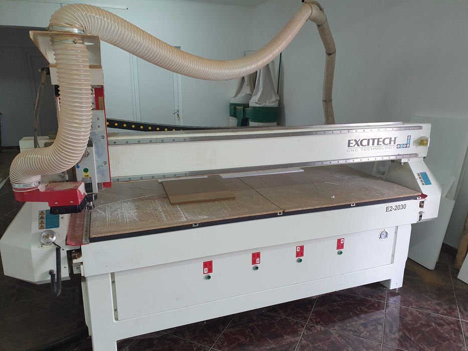 Router CNC Excitech E2 230 Oradea • OLX.ro