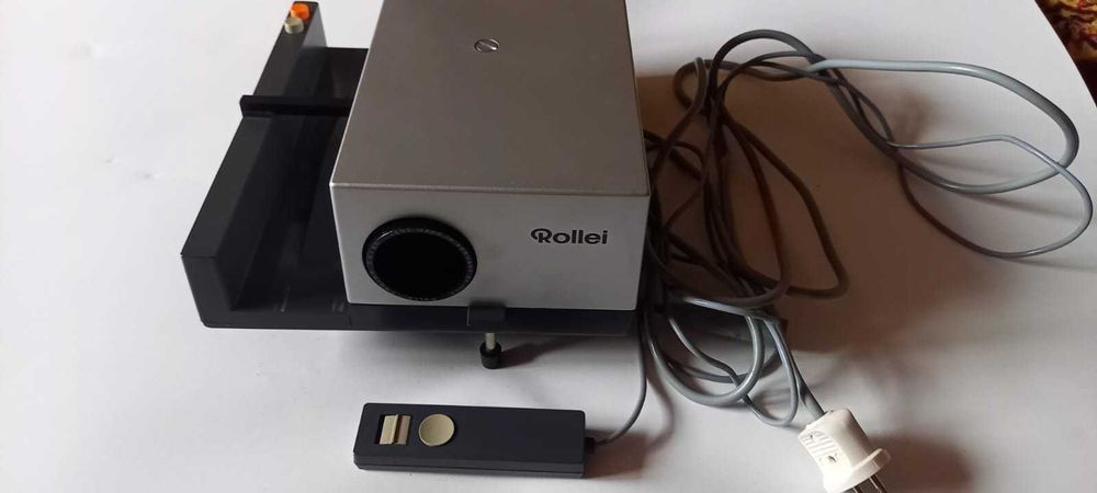 Proiector diapozitive si Proiector multimedia LED PROJECTOR 320x240 ...